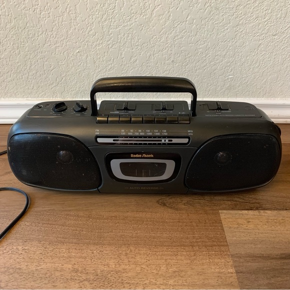 Radio Shack | Office | Vintage Radio Shack Amfm Cassette Tape Recorder ...